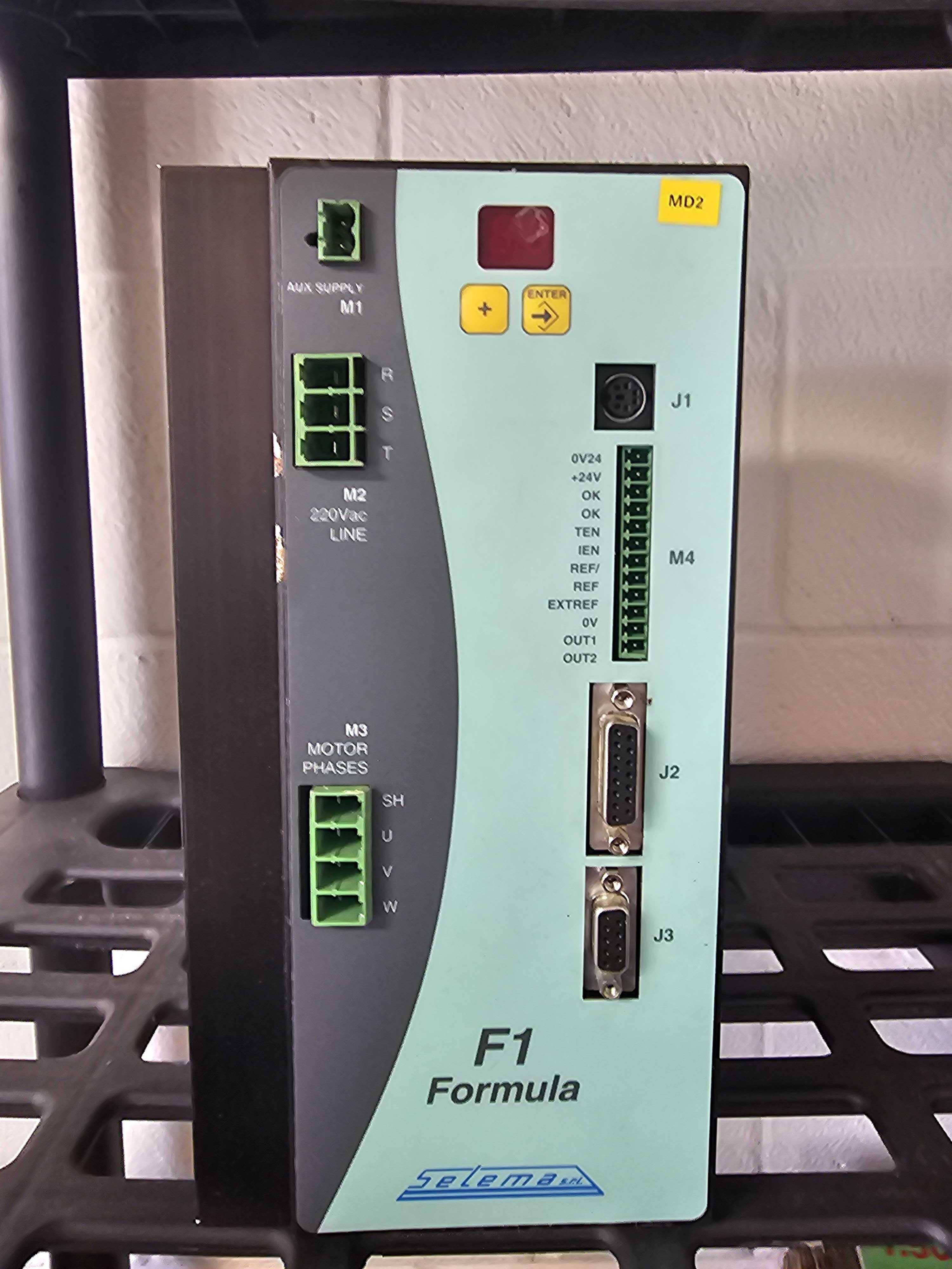 Selema F1 Formula servo drive Selema F1 Formula servo drive Repair 1 ...
