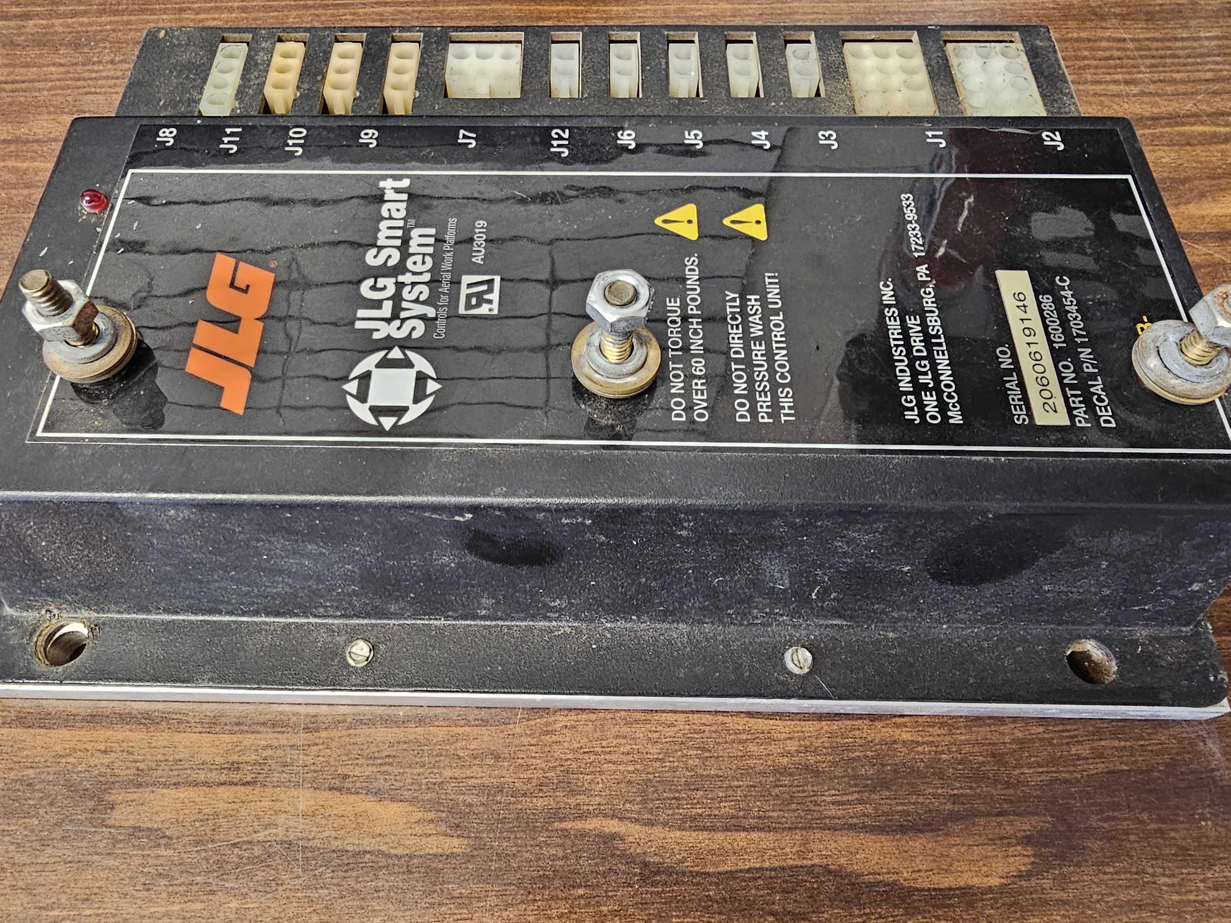 JLG AU3019 1600286 Controller JLG AU3019 1600286 Controller Repair 1 ...
