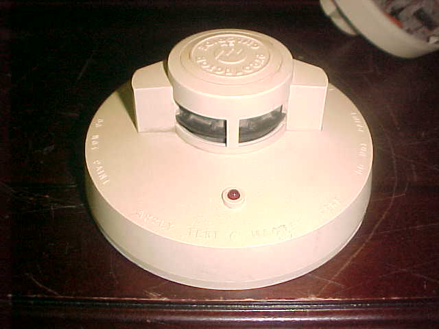 Chloride 3040S smoke detectors Chloride 3040S smoke detectors Repair 1 ...