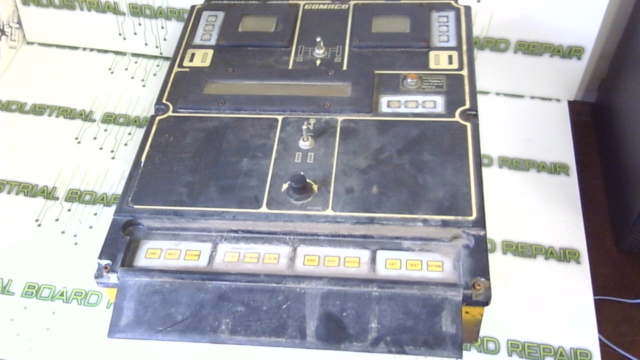 Gomaco G21 Slipform Paver Control Panel Gomaco G21 Slipform Paver ...