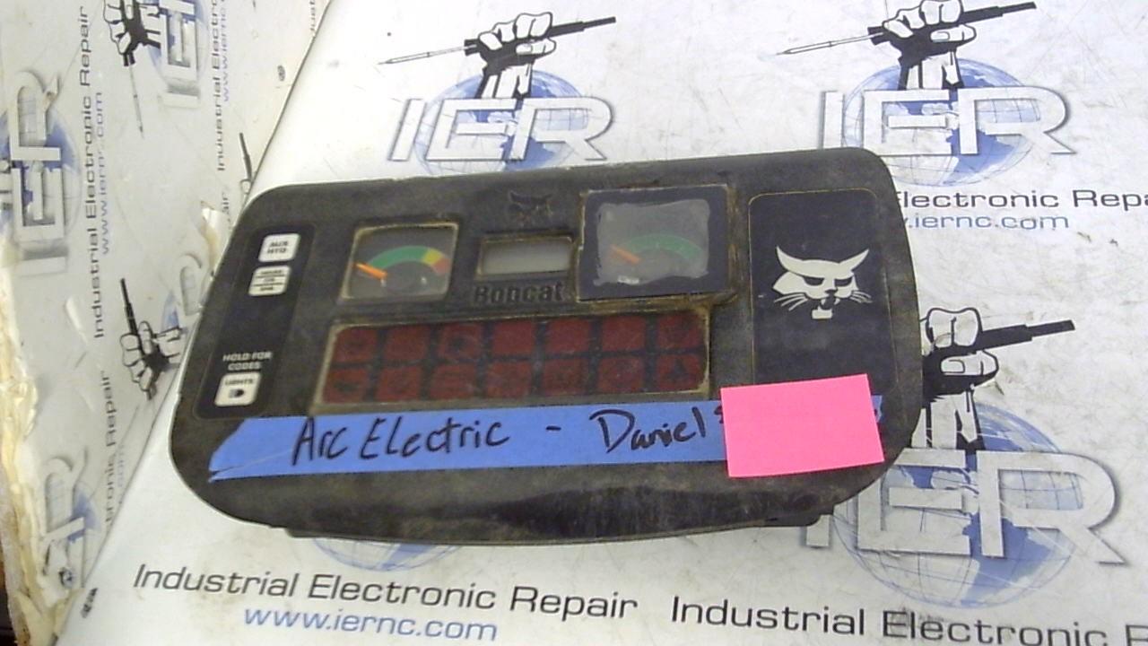 Bobcat 074768 6678690 Control unit Bobcat 074768 6678690 Control unit ...